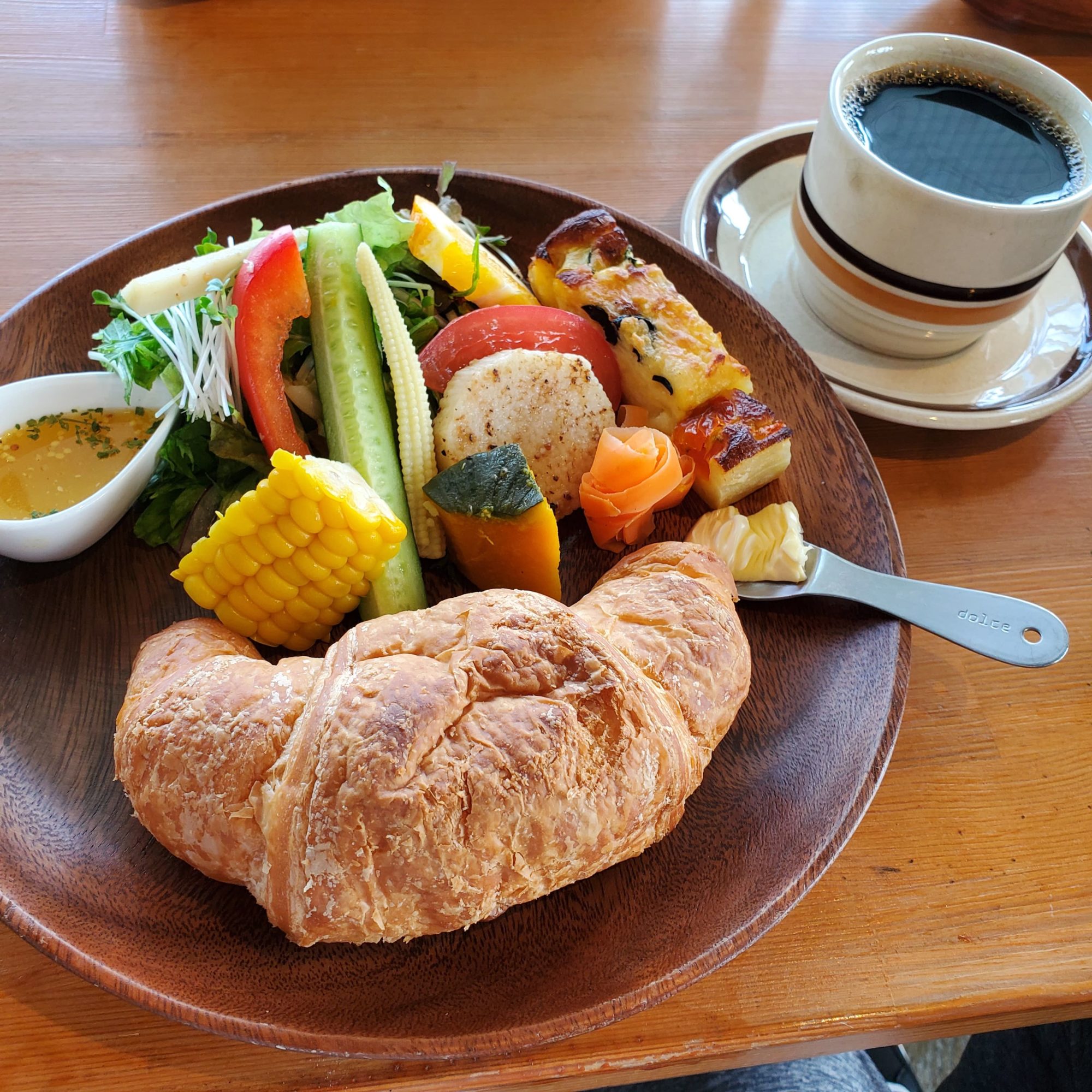 瀬田の唐橋を望む優雅な朝を！「Cafe&gallery Spoons」のモーニングをご紹介 / 大津市